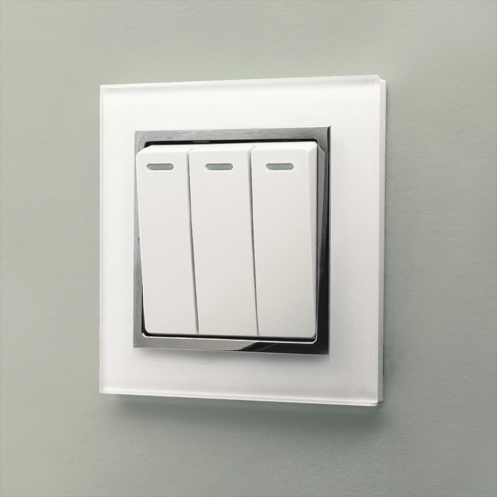 Crystal CT 3 Gang Rocker Light Switch White RetroTouch Light Switches & Plug Sockets